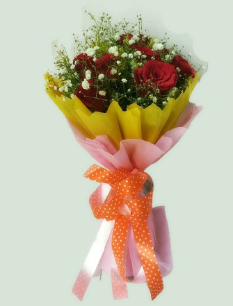 Beautiful Small Bunch of Red Roses - TaiAami